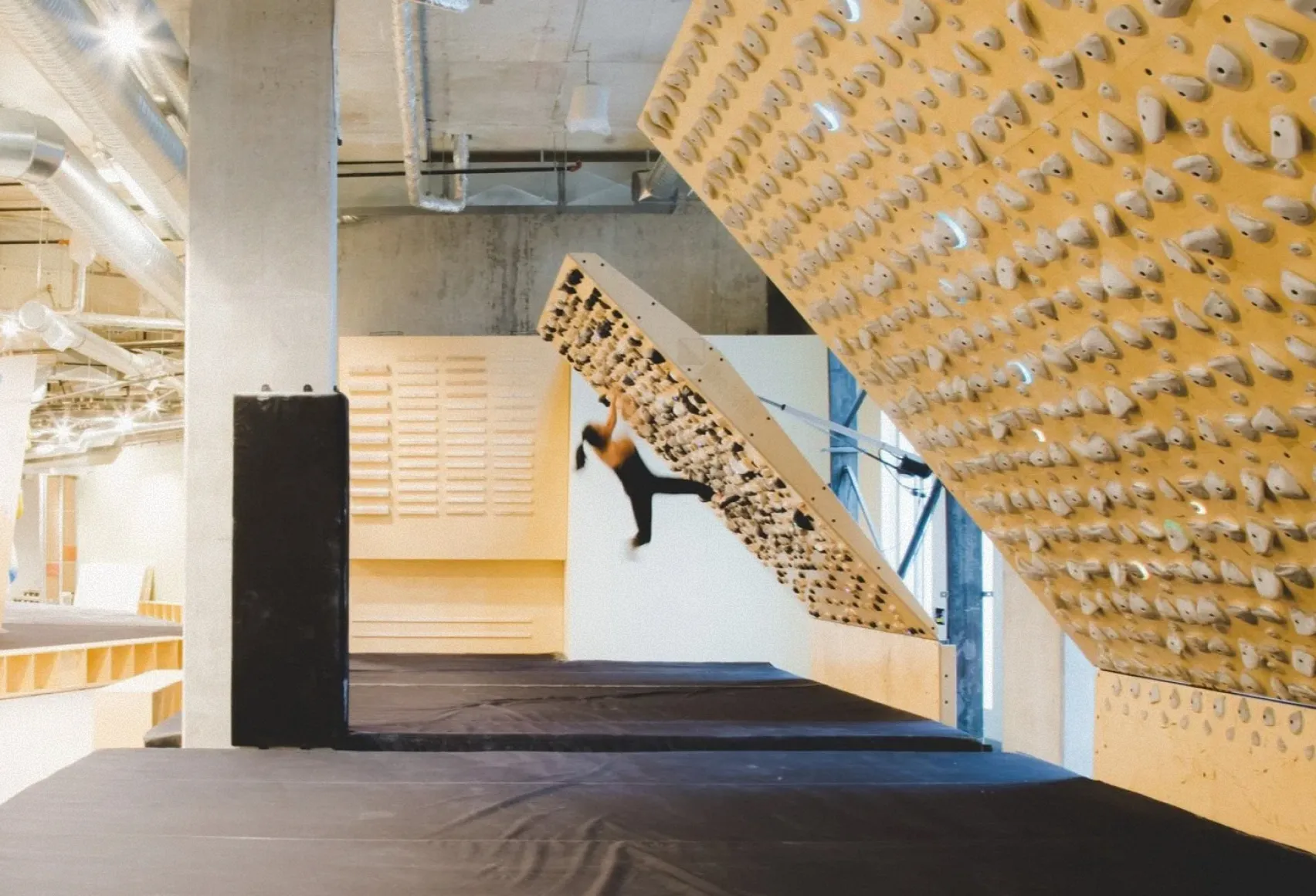 Bouldering Vancouver - Progression Bouldering Gym